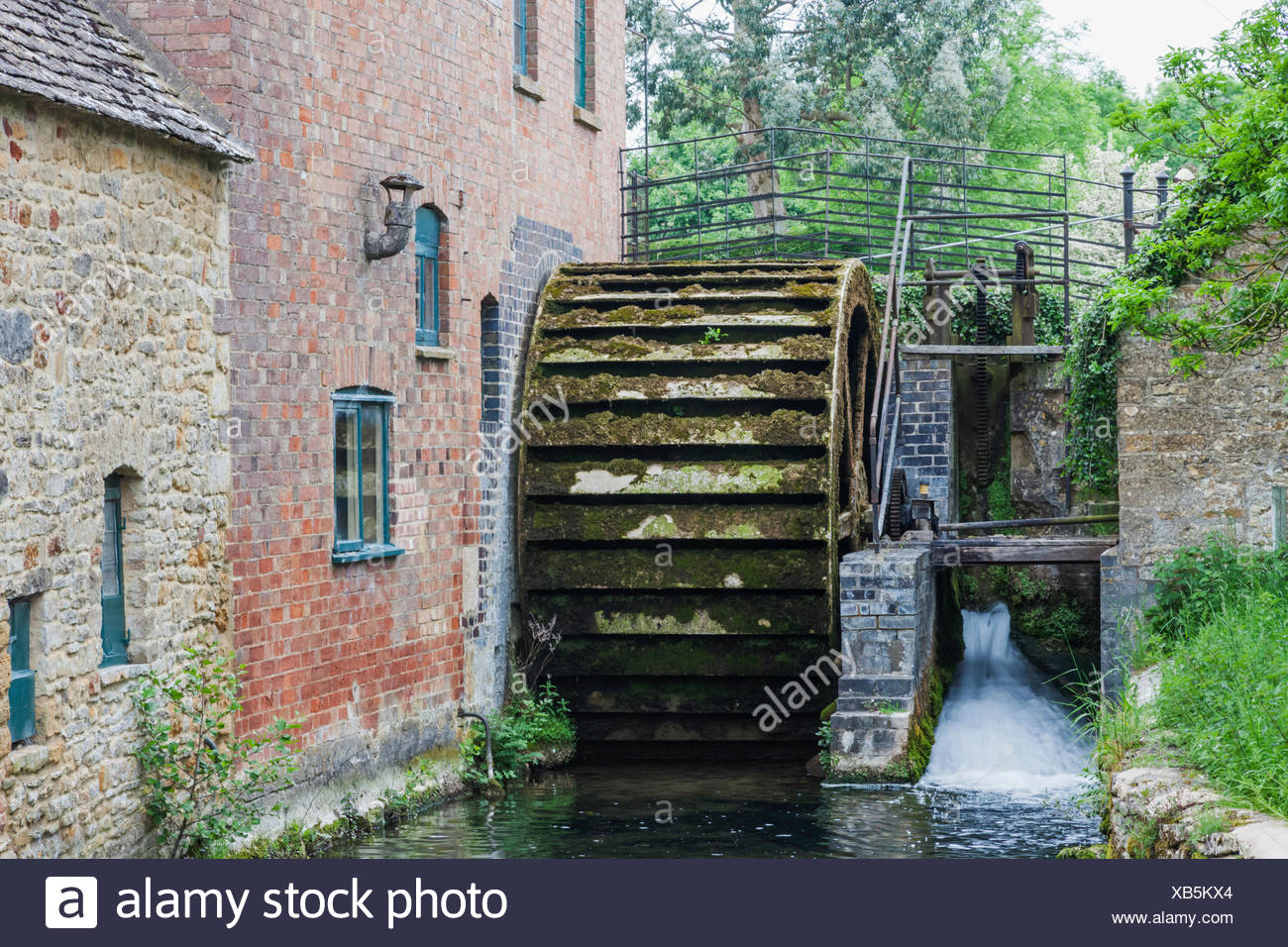 Watermill England Uk High Resolution Stock Photography and Images - Alamy