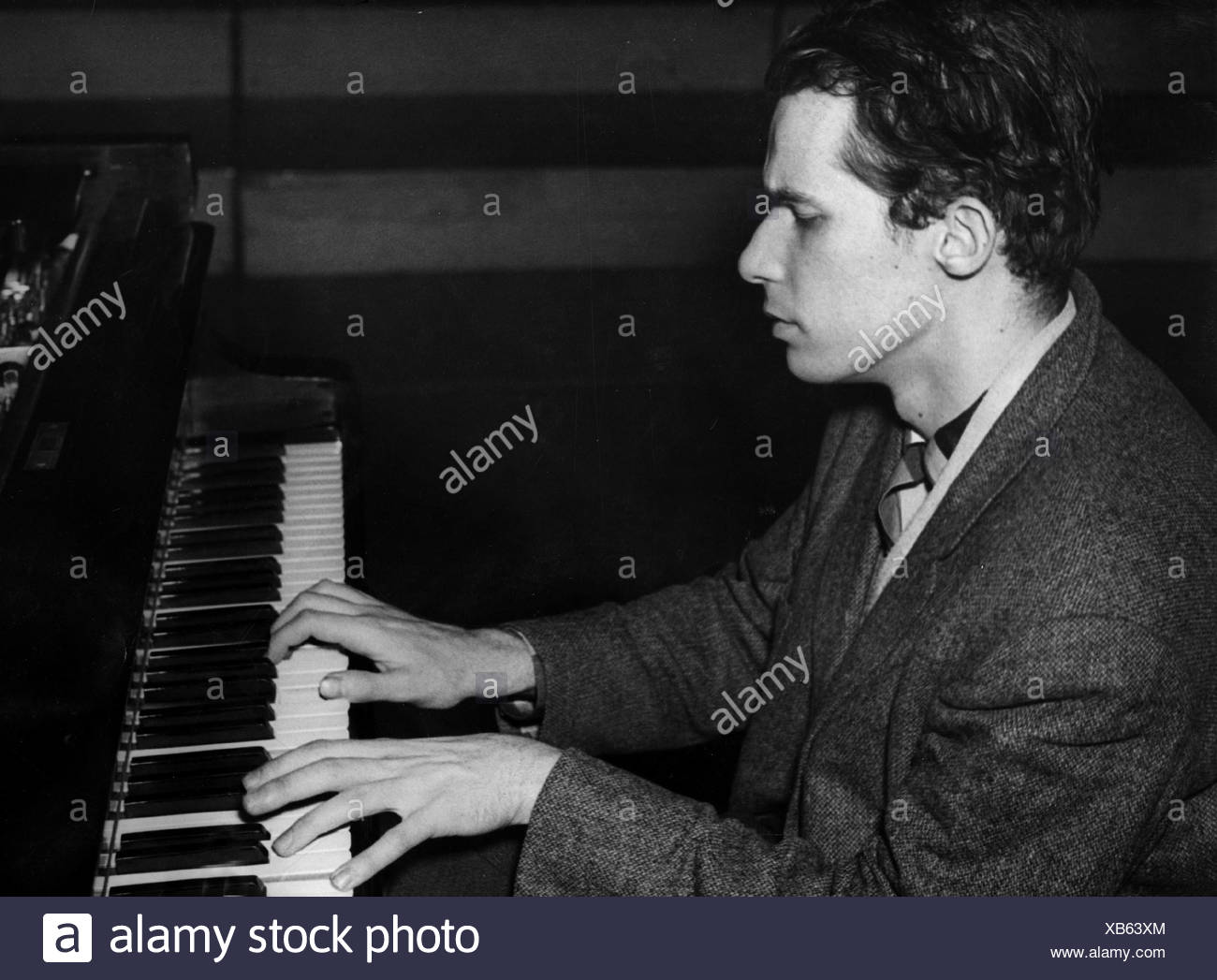 Glenn Gould High Resolution Stock Photography and Images - Alamy