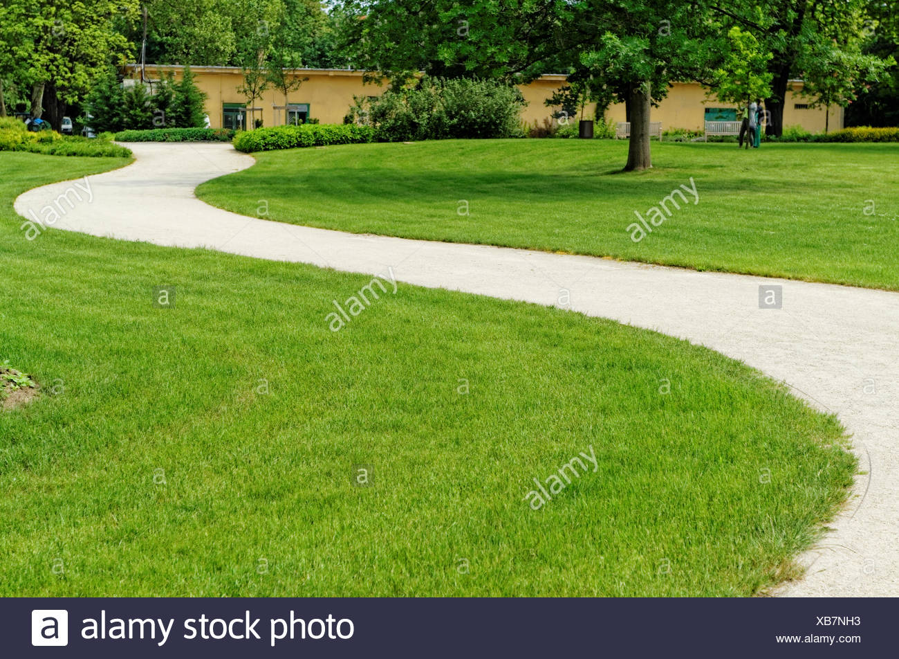 Winding Garden Path High Resolution Stock Photography and Images - Alamy