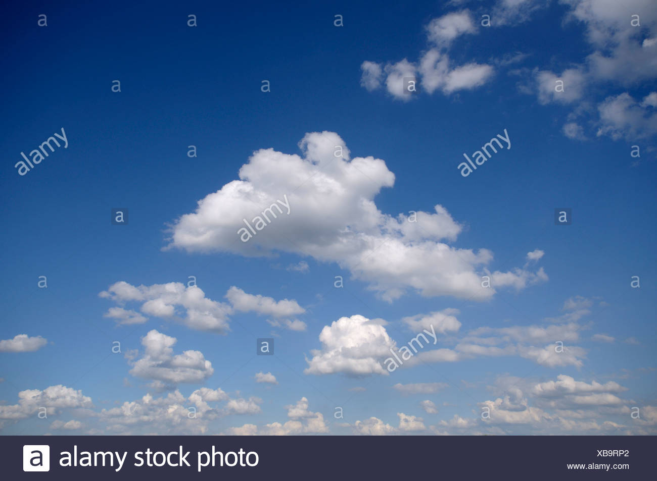 Blue Sky And Fluffy Clouds High Resolution Stock Photography and Images ...