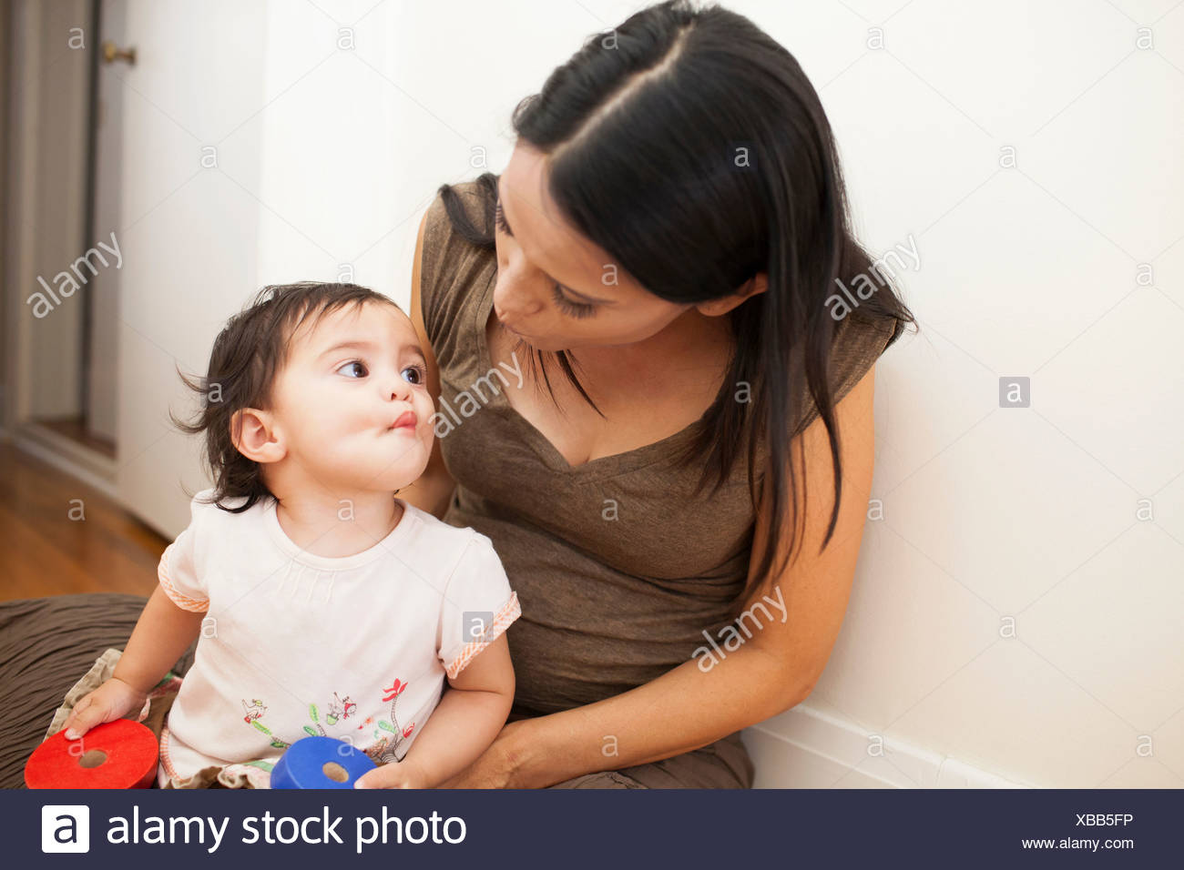 Mother Suckling Her Stock Photos & Mother Suckling Her Stock Images - Alamy