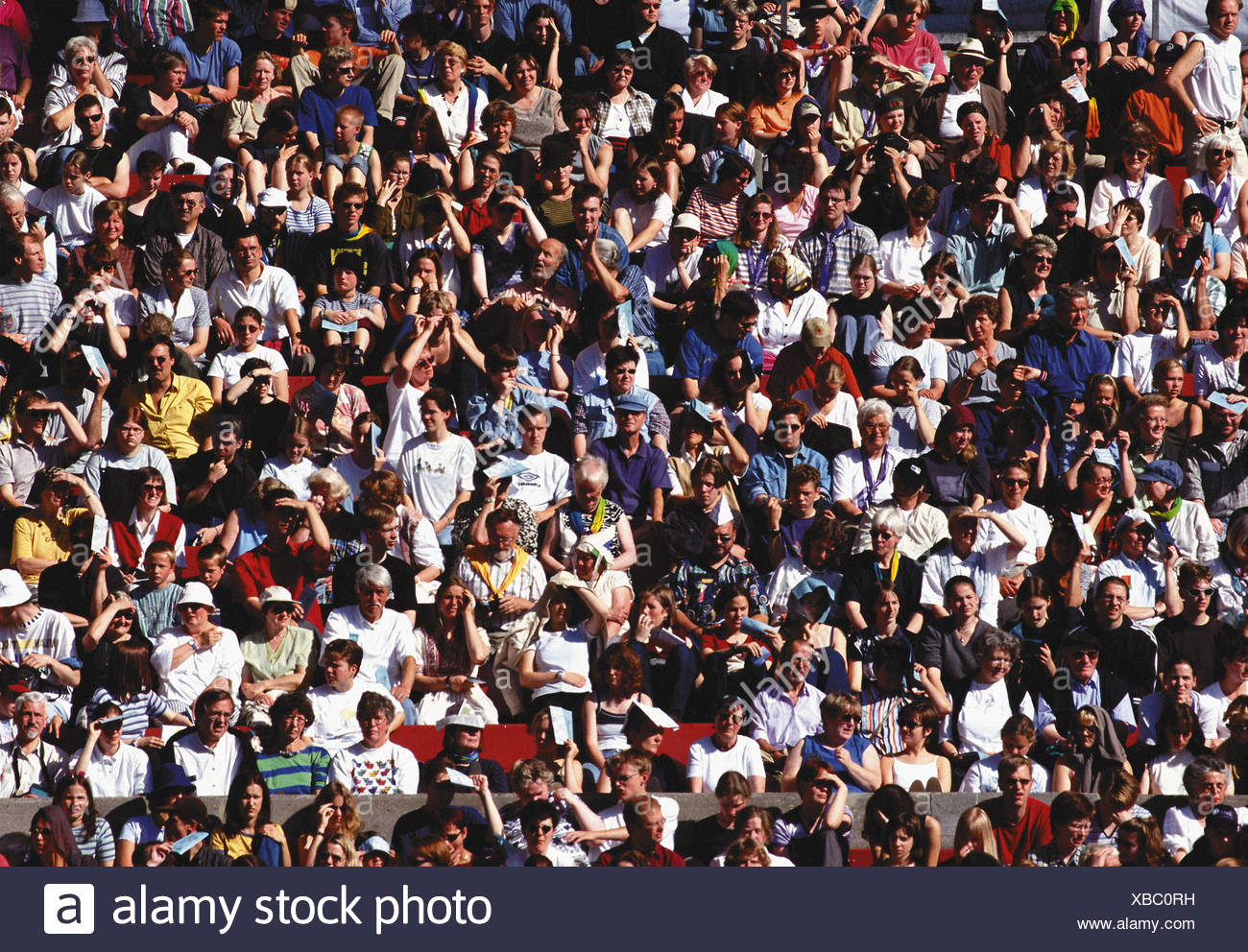 Spectators High Resolution Stock Photography and Images - Alamy