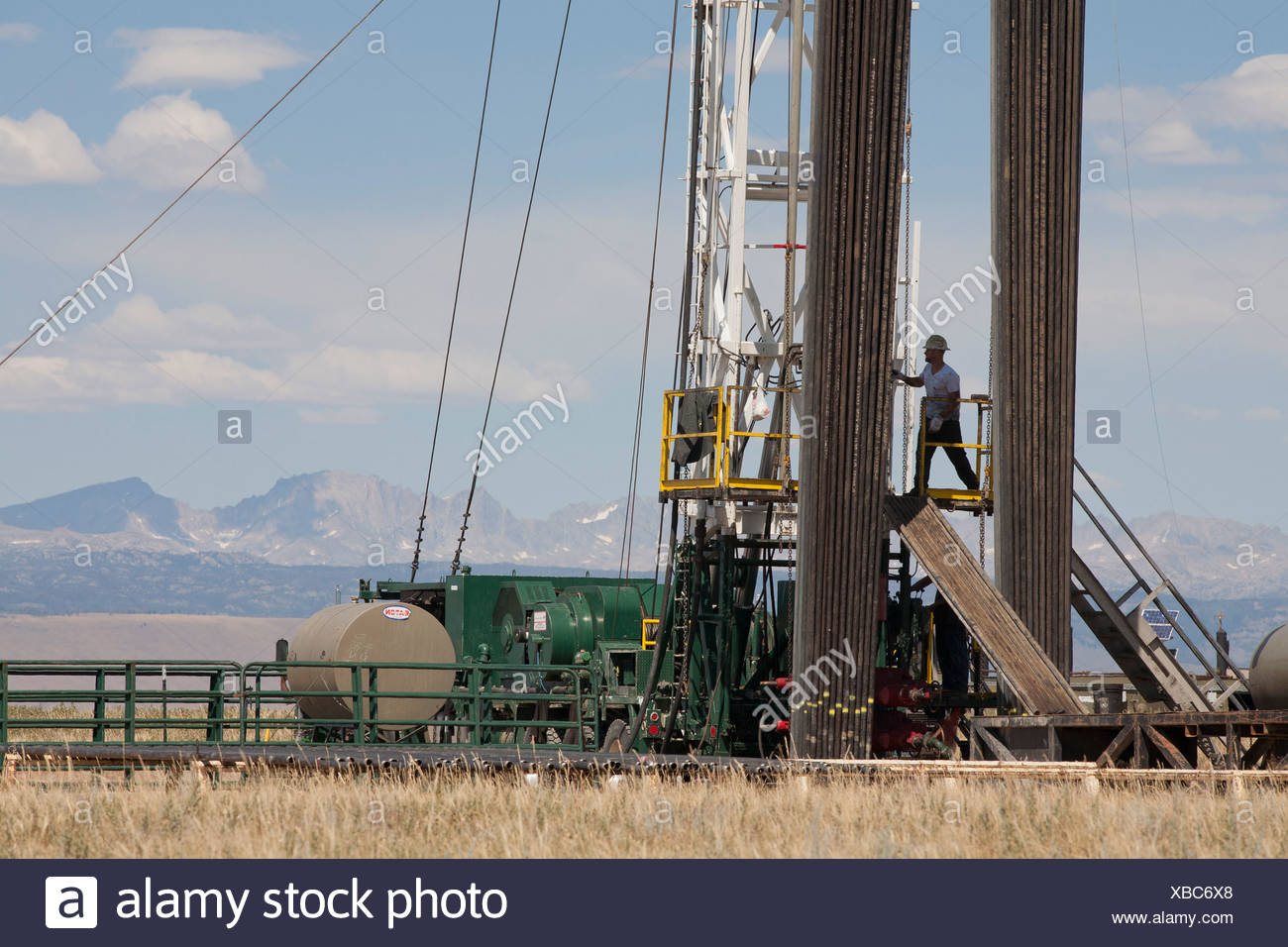 Drilling Rig In Wyoming Stock Photos & Drilling Rig In Wyoming Stock ...