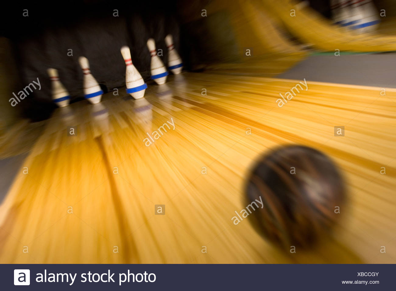 5 Bowling Pins High Resolution Stock Photography and Images - Alamy