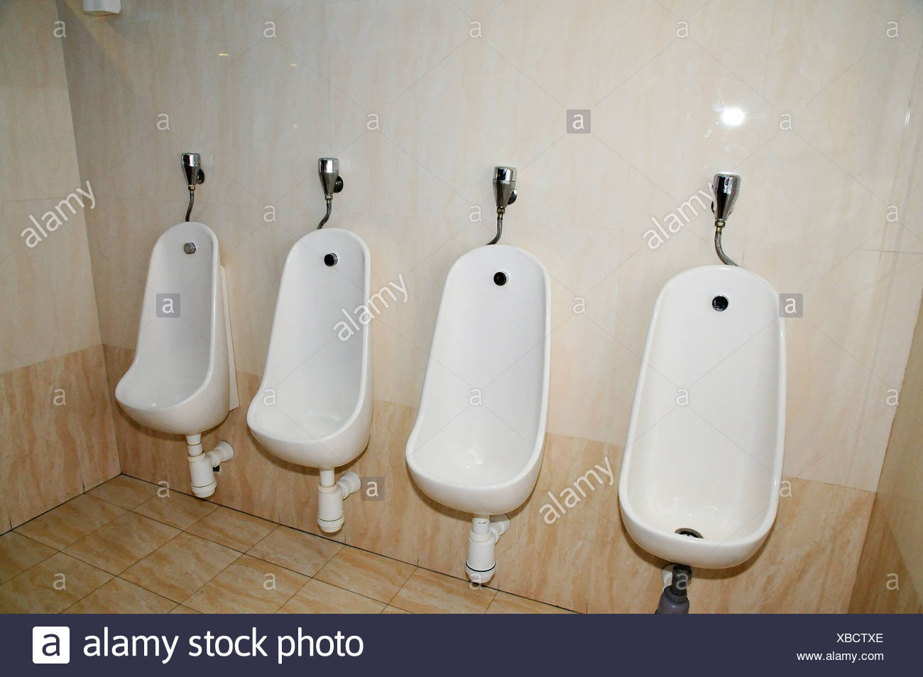 Urinate High Resolution Stock Photography and Images - Alamy