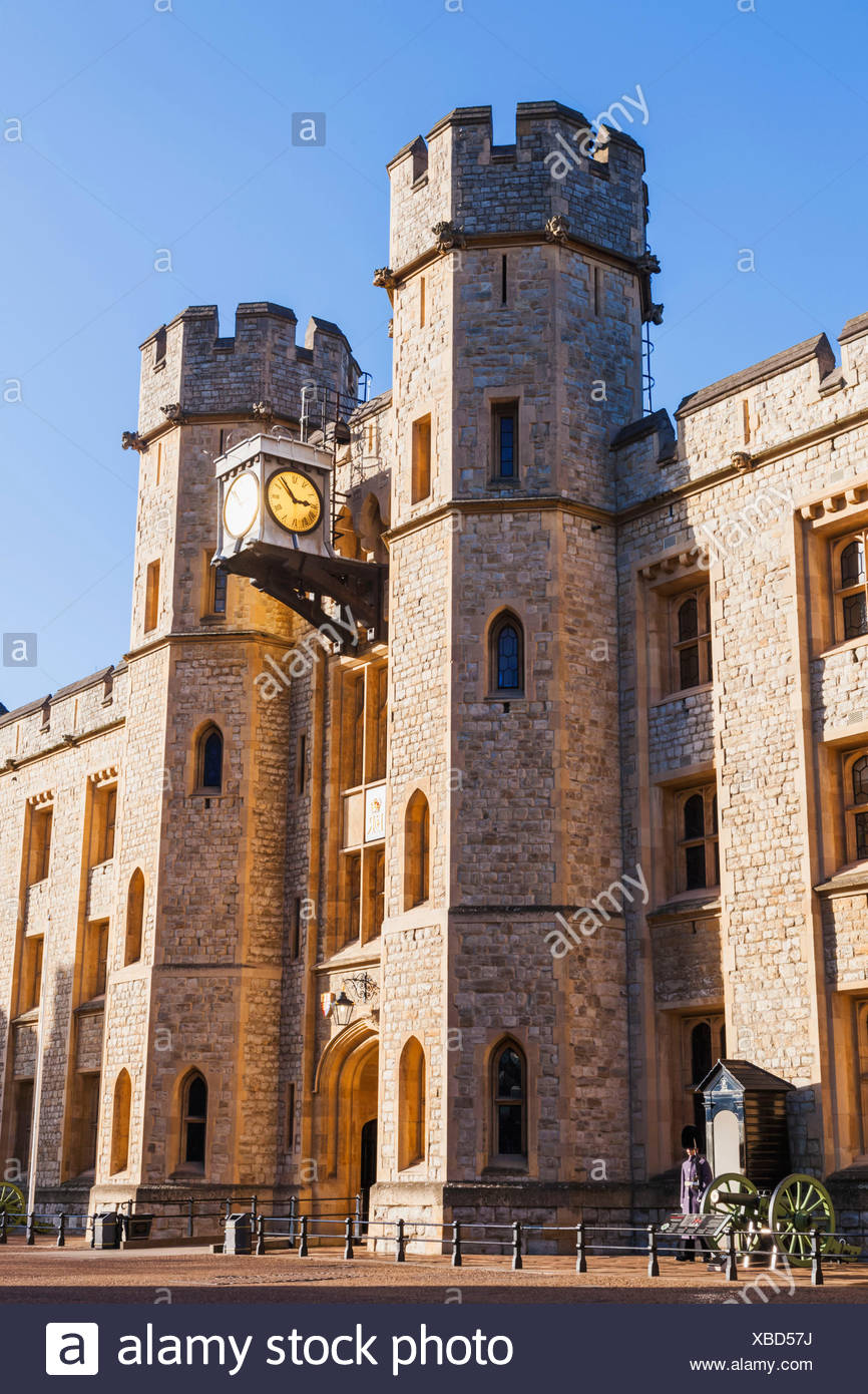 Crown Jewels Tower Of London High Resolution Stock Photography and ...