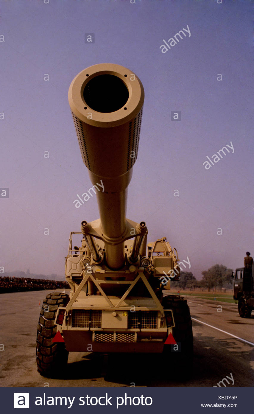 Firing Tank High Resolution Stock Photography and Images - Alamy