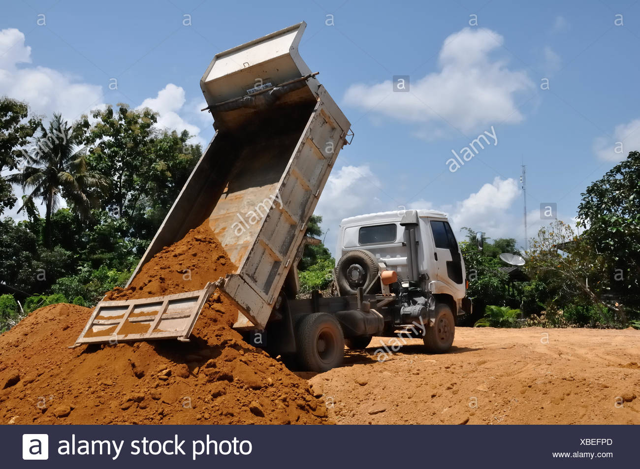 Truck Dumping Soil Stock Photos & Truck Dumping Soil Stock Images - Alamy
