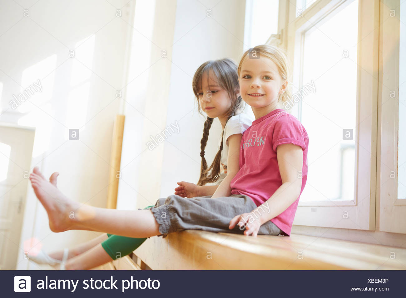 Girls Girl Sitting High Resolution Stock Photography and Images - Alamy