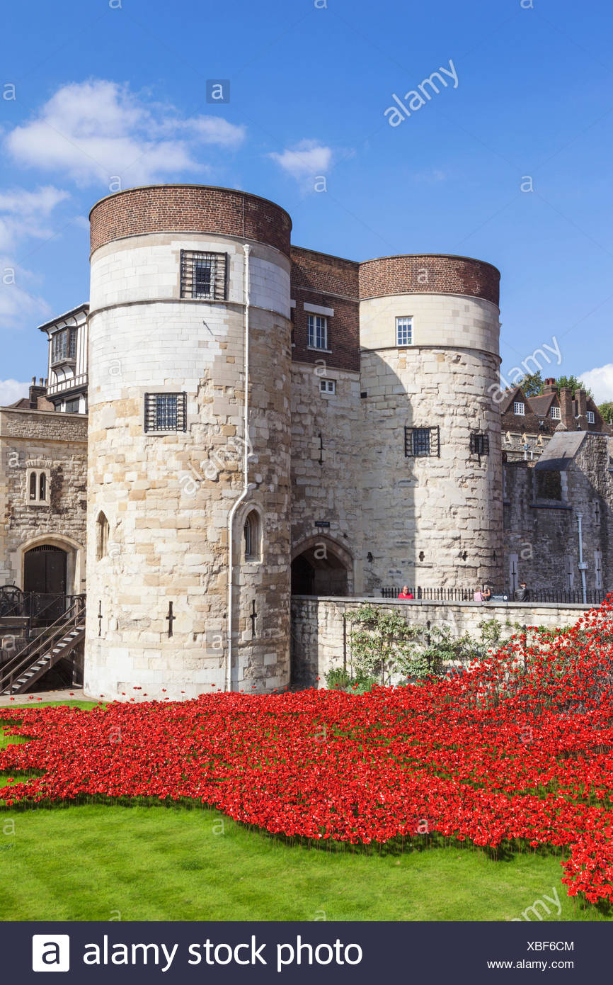 Byward Tower Of London High Resolution Stock Photography and Images - Alamy