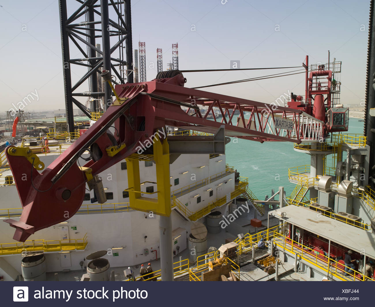 Oil Drilling Uae High Resolution Stock Photography and Images - Alamy
