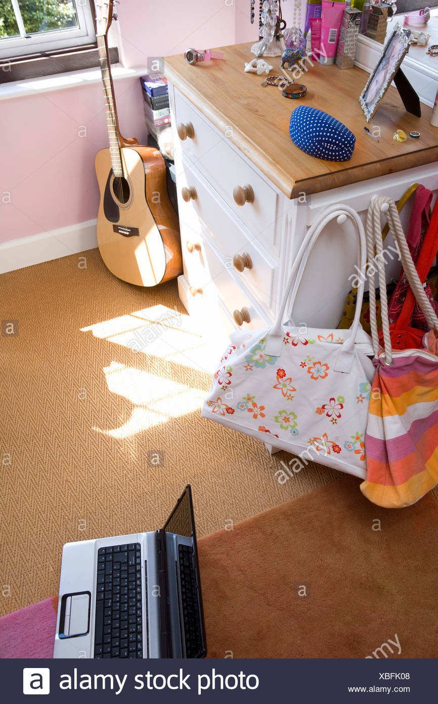 Tidy Bedroom High Resolution Stock Photography and Images - Alamy