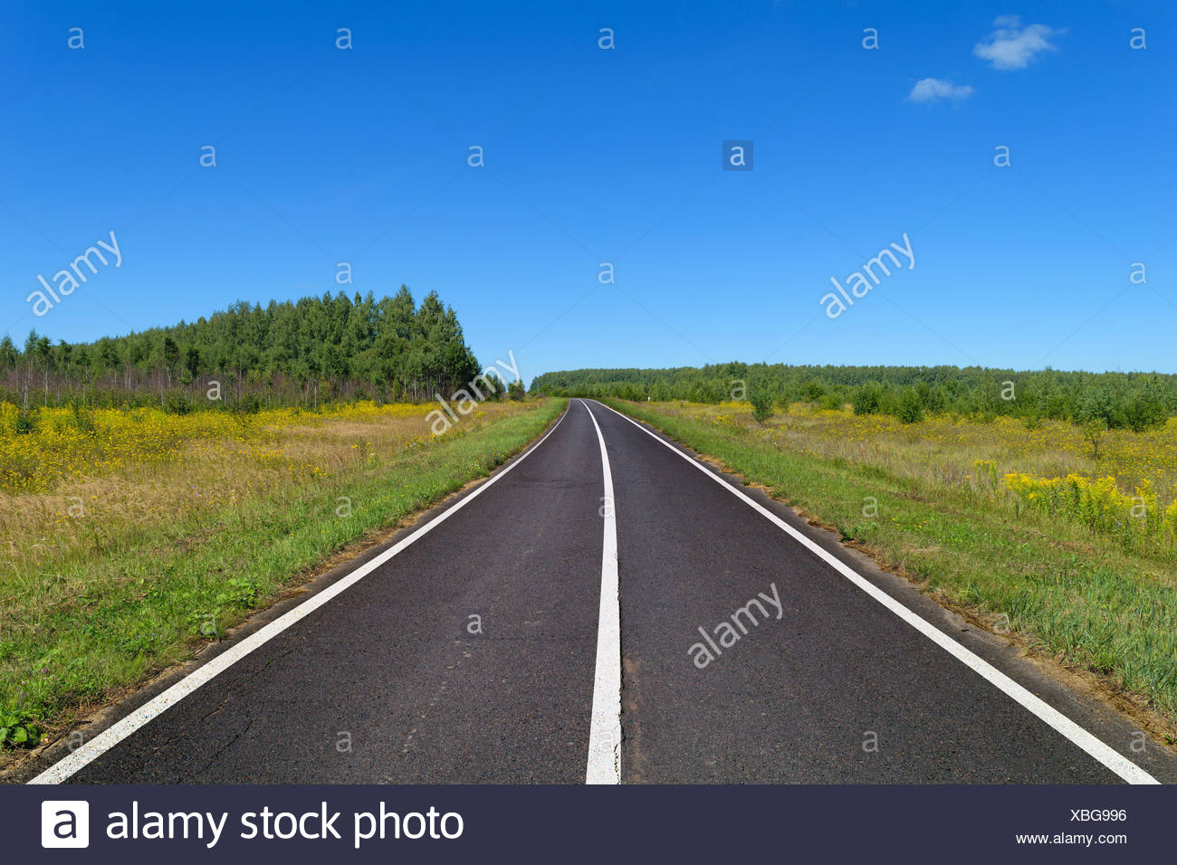 Three Lane Highway Stock Photos & Three Lane Highway Stock Images - Alamy