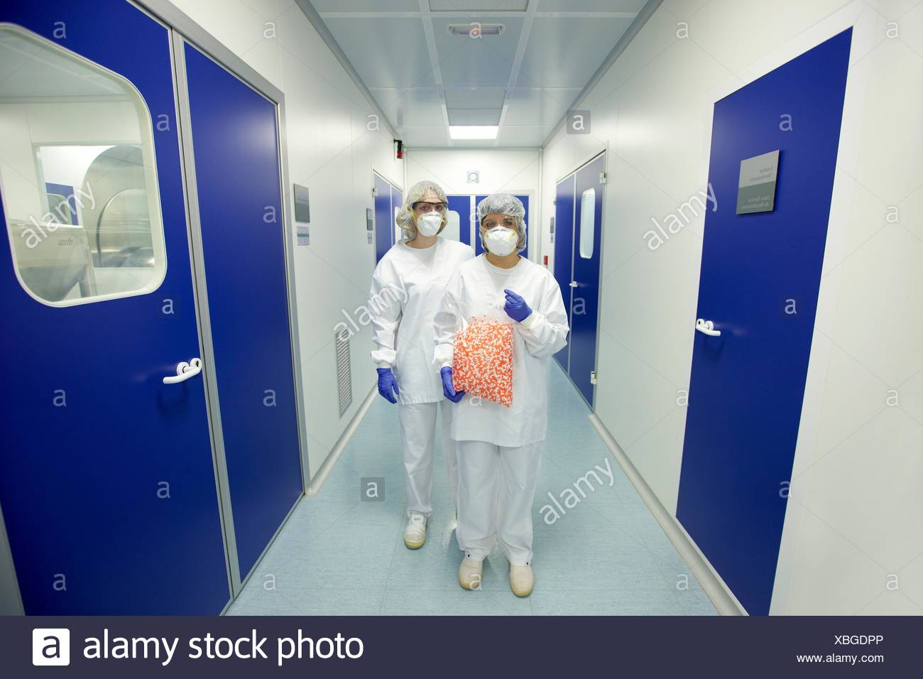 Drug Manufacturing Clean Room High Resolution Stock Photography and ...