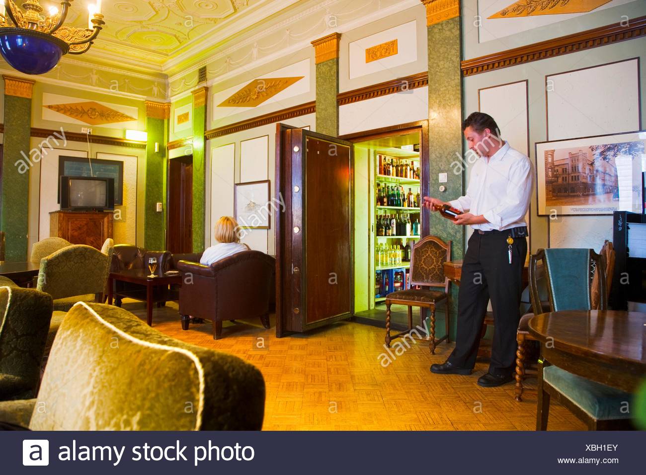 Very Old Bank High Resolution Stock Photography and Images - Alamy
