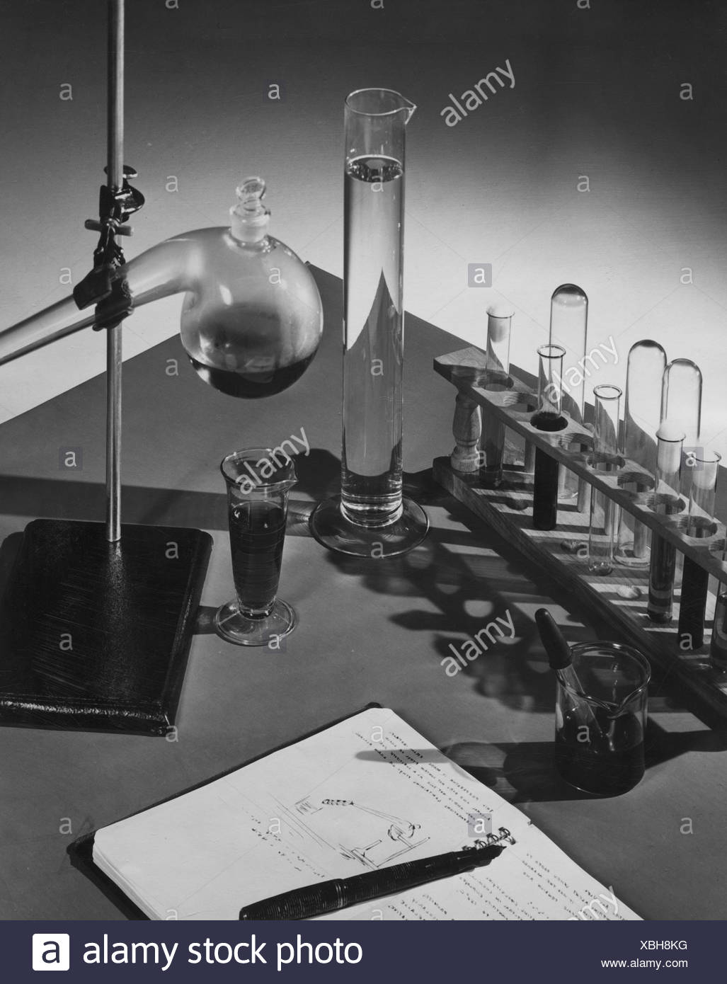 1950s Research High Resolution Stock Photography and Images - Alamy