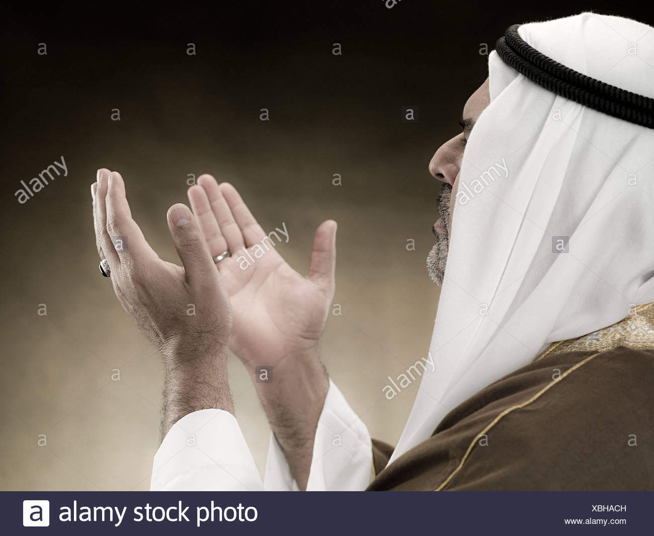Muslim Man Stock Photos & Muslim Man Stock Images - Alamy