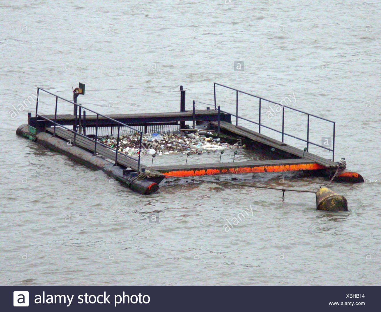 Tonnes Of Rubbish High Resolution Stock Photography and Images - Alamy