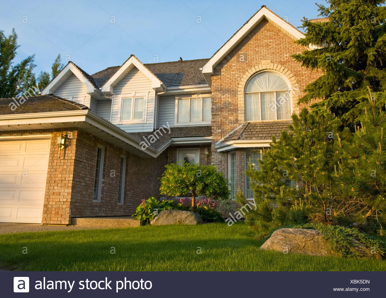 Affluent High Resolution Stock Photography and Images - Alamy