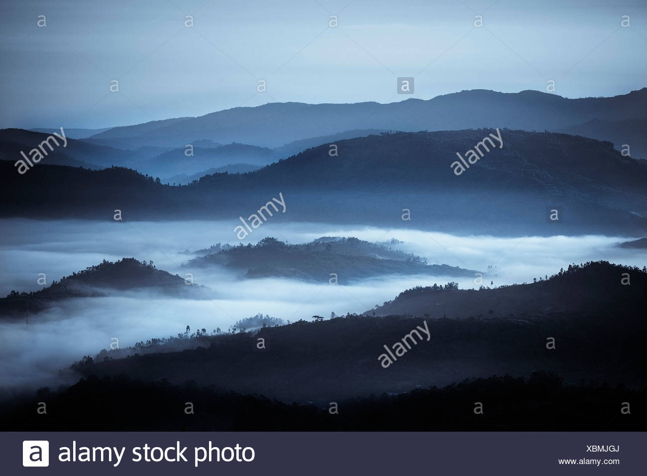 Africa Silhouette Landscape High Resolution Stock Photography and ...