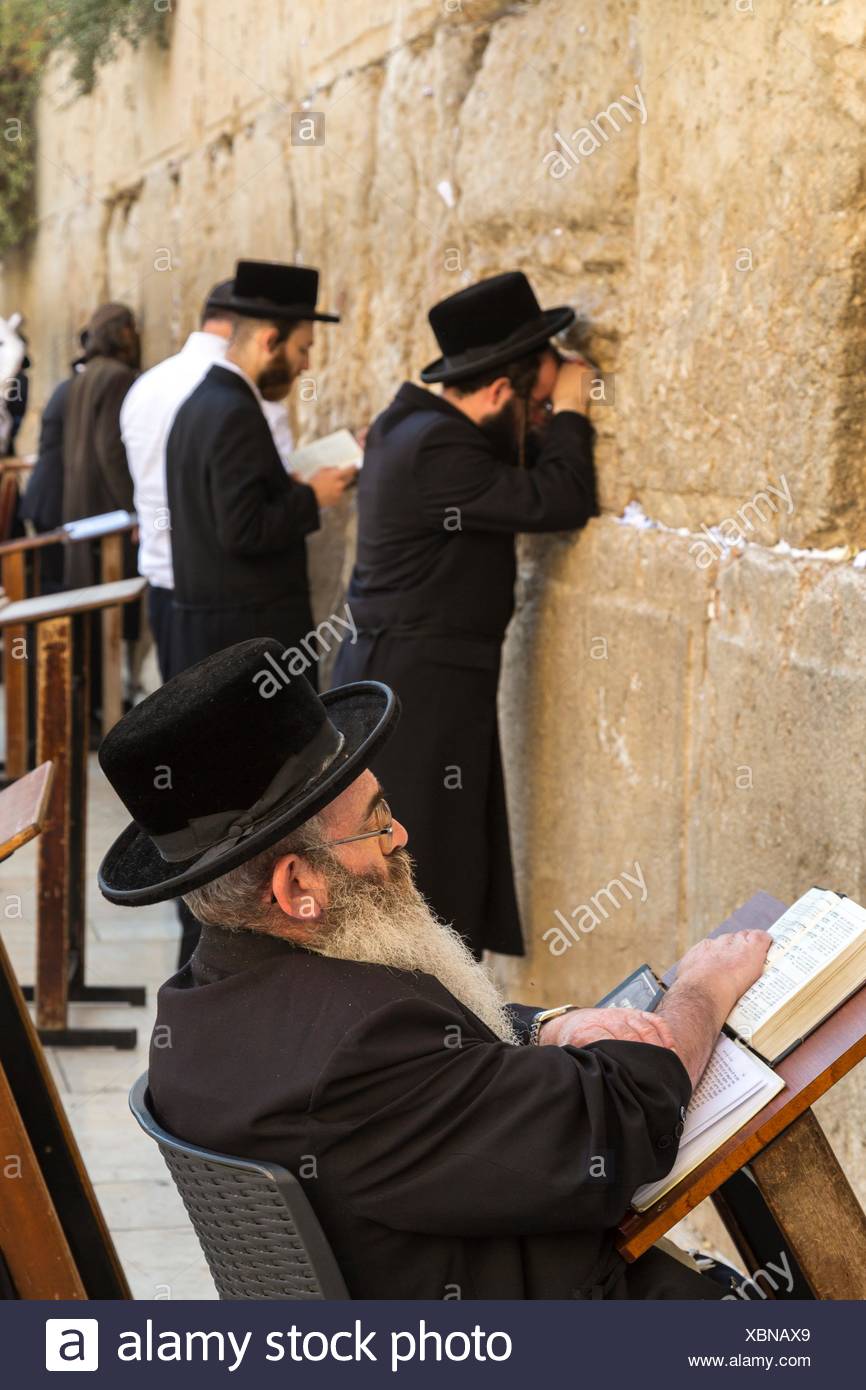 Jewish Praying High Resolution Stock Photography and Images - Alamy