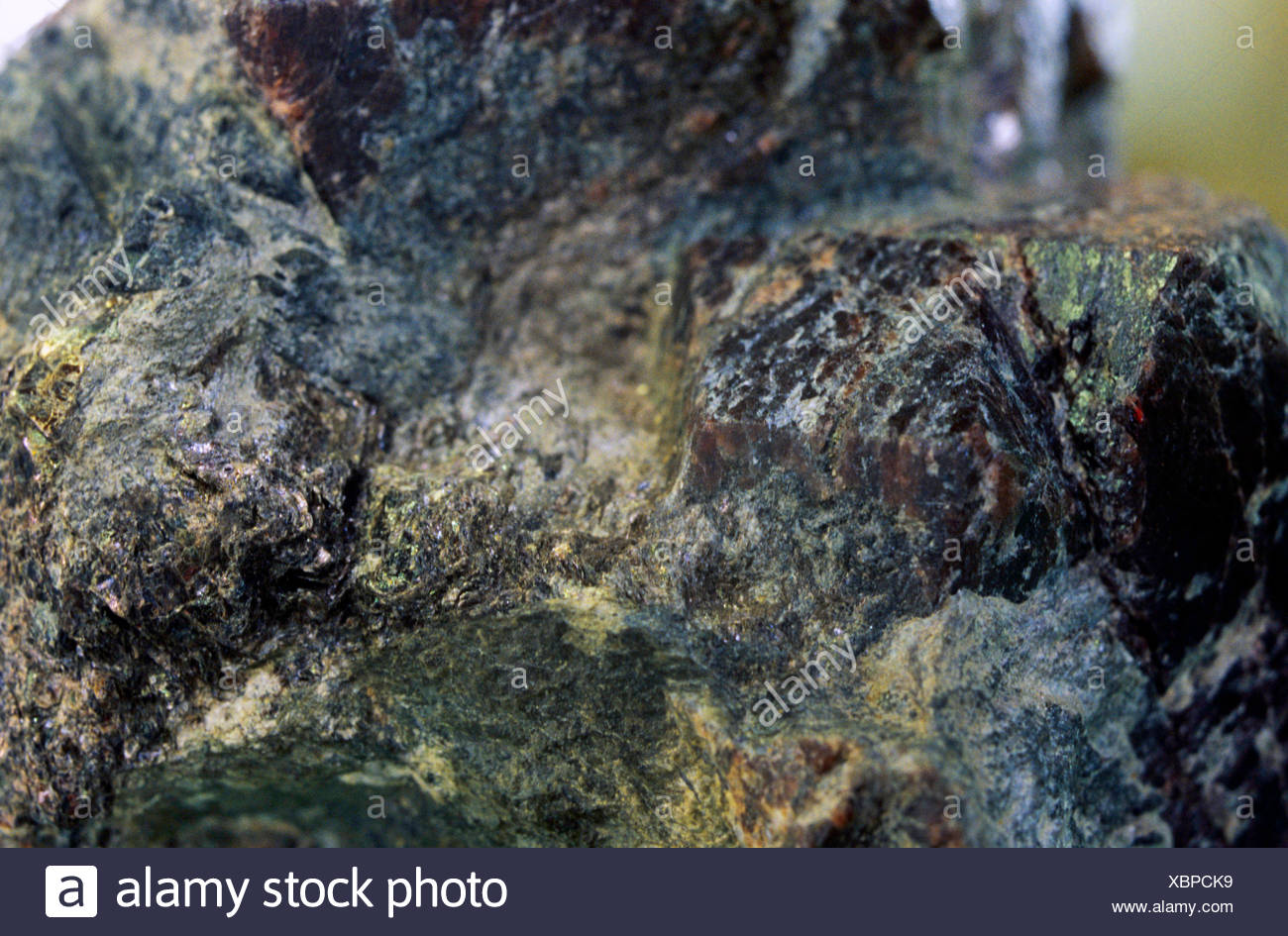 Garnet Crystal Structure High Resolution Stock Photography and Images ...