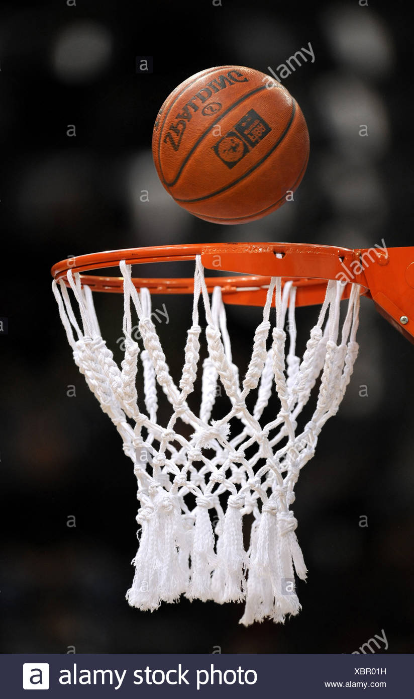 Dropping Ball Stock Photos & Dropping Ball Stock Images - Alamy