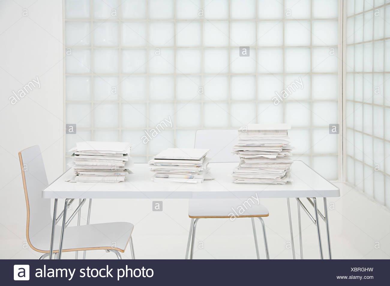 Piles Of Paper Stock Photos & Piles Of Paper Stock Images - Alamy