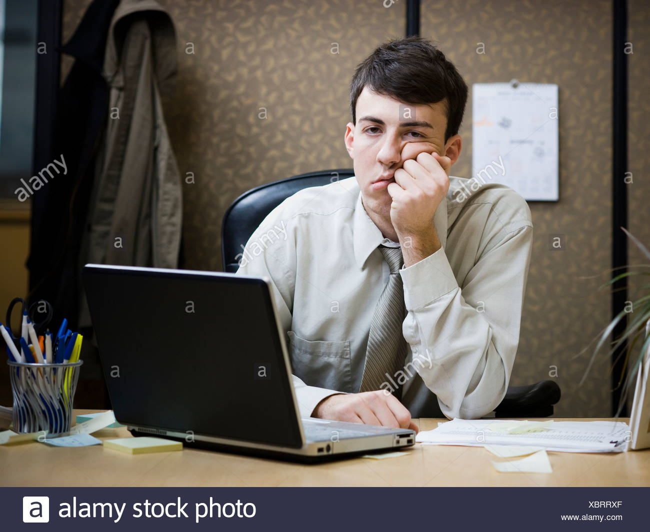 Office Cubicle Bored High Resolution Stock Photography and Images - Alamy