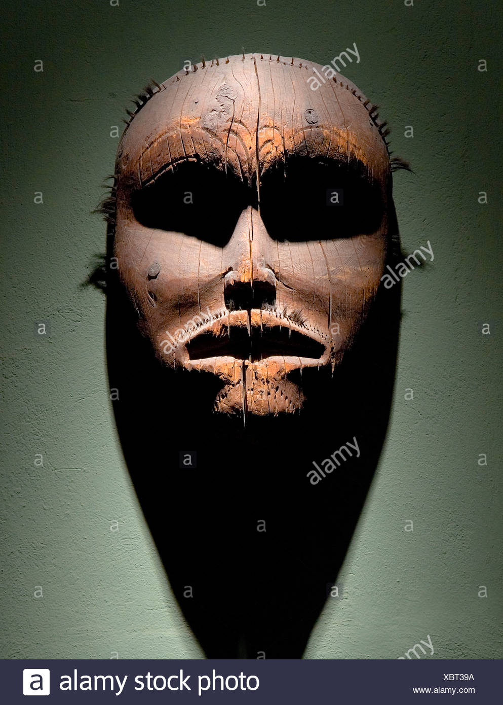 Native American Wood Mask High Resolution Stock Photography and Images ...
