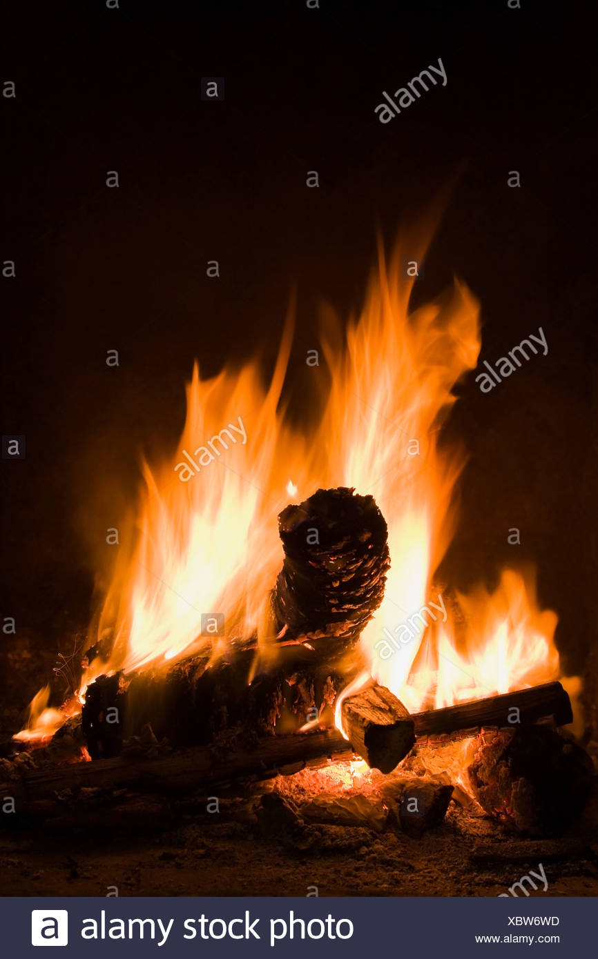 Fire Burning Stock Photos & Fire Burning Stock Images - Alamy