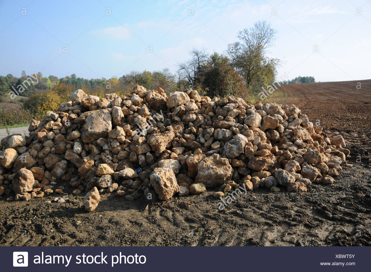 Field Stones High Resolution Stock Photography and Images - Alamy