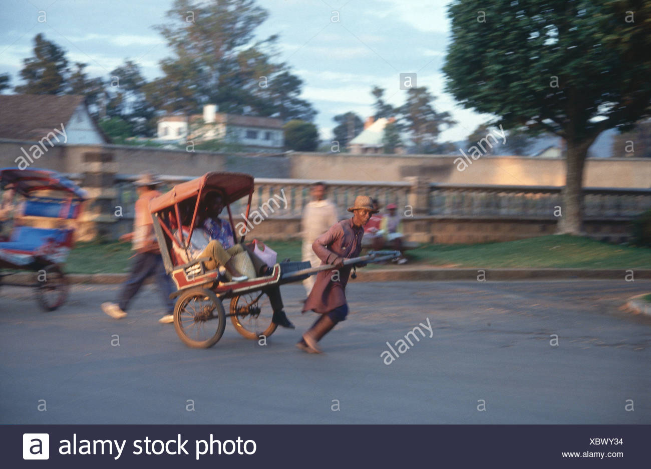 Man Pulling Rickshaw High Resolution Stock Photography and Images - Alamy