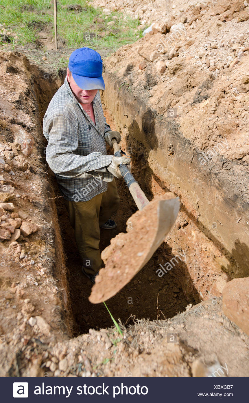 Spade Shovel Grave High Resolution Stock Photography and Images - Alamy