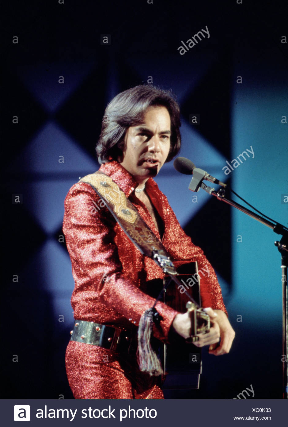 Neil Diamond 1970s High Resolution Stock Photography and Images - Alamy