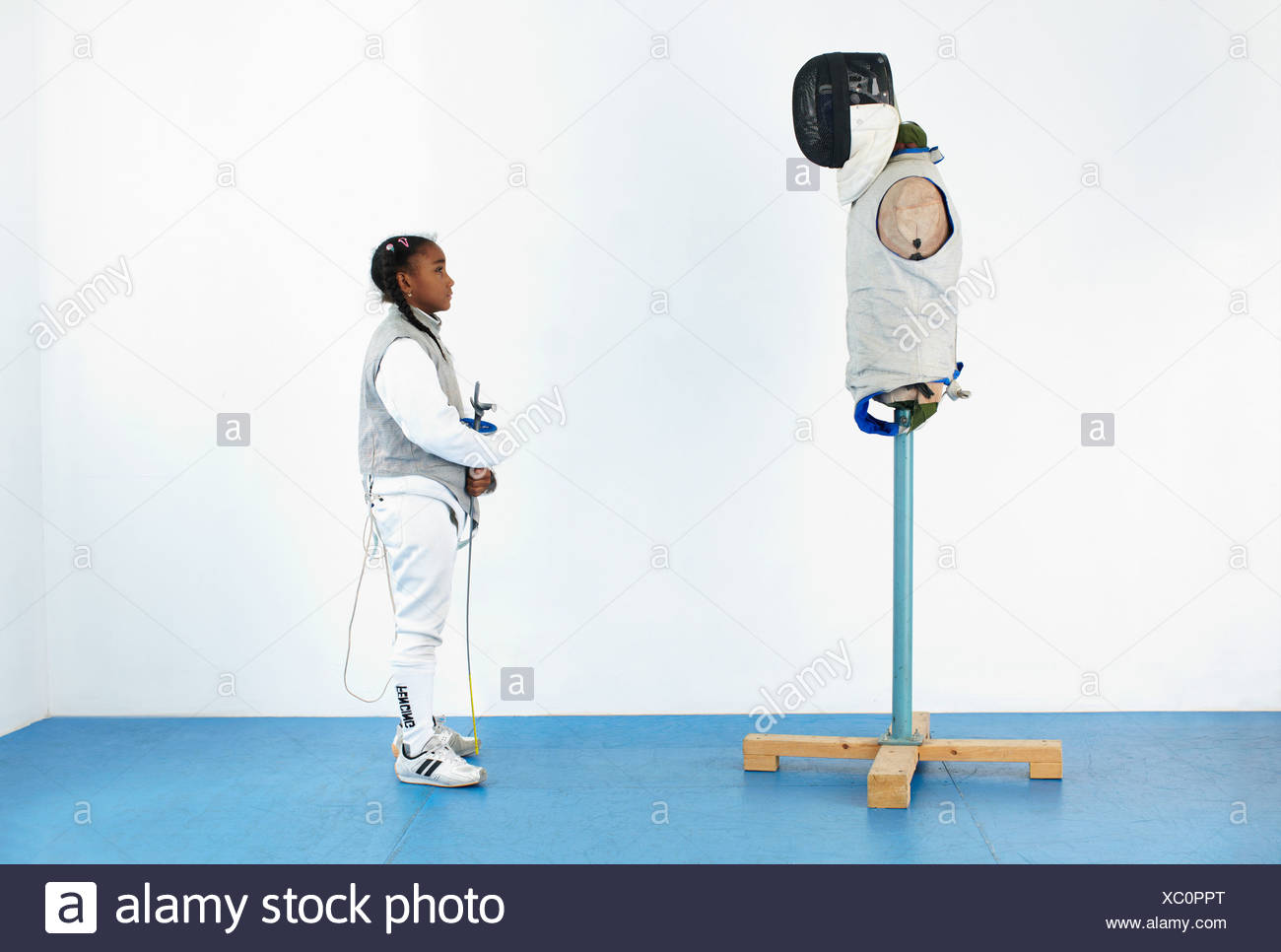 Fencing Uniform High Resolution Stock Photography and Images - Alamy