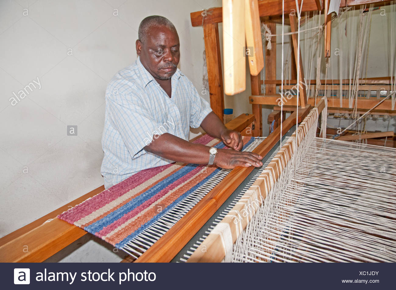 Carpet Weaving Loom High Resolution Stock Photography and Images - Alamy