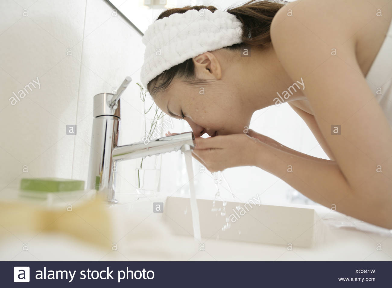 Pouring Water Over Face High Resolution Stock Photography and Images ...