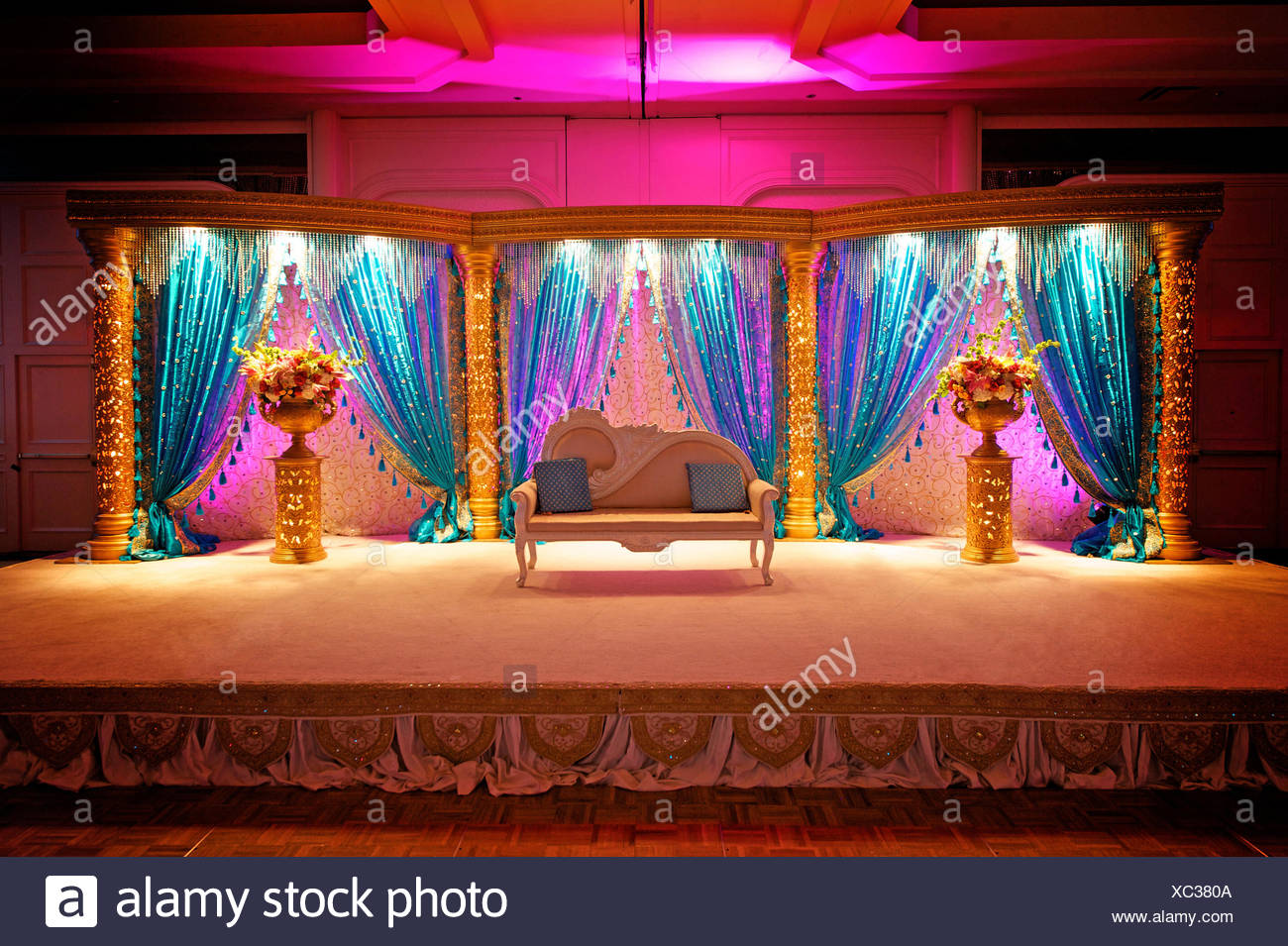 Mandap Ceremony High Resolution Stock Photography and Images - Alamy