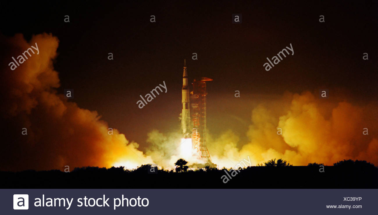 Apollo 17 Launch Stock Photos & Apollo 17 Launch Stock Images - Alamy