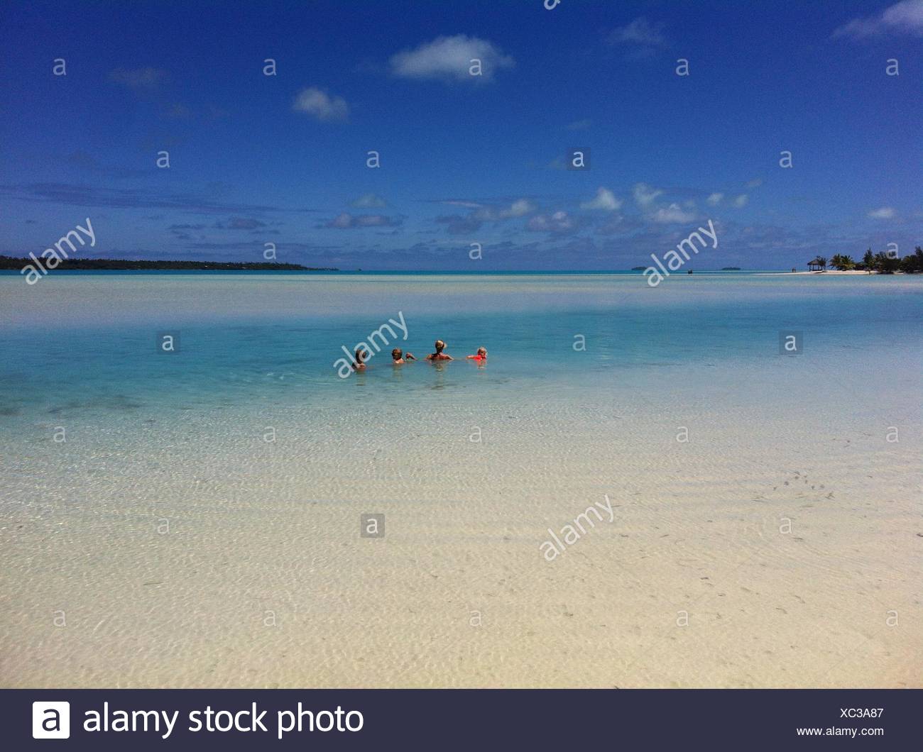 Cook Islands Girl High Resolution Stock Photography and Images - Alamy