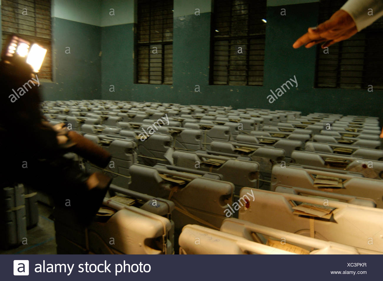 Electronic Voting Machine India High Resolution Stock Photography and ...