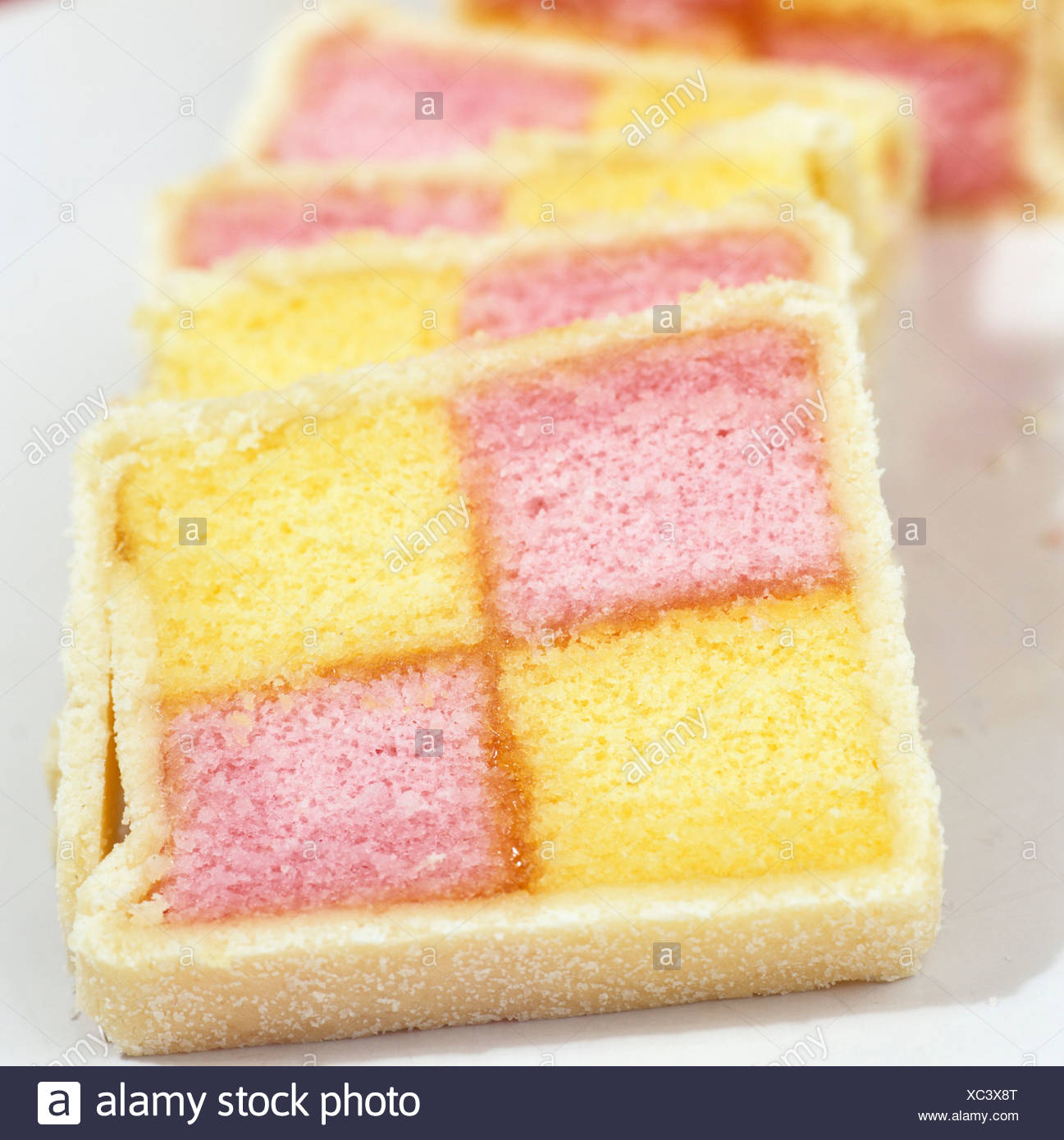 Battenberg Cake Stock Photos & Battenberg Cake Stock Images - Alamy