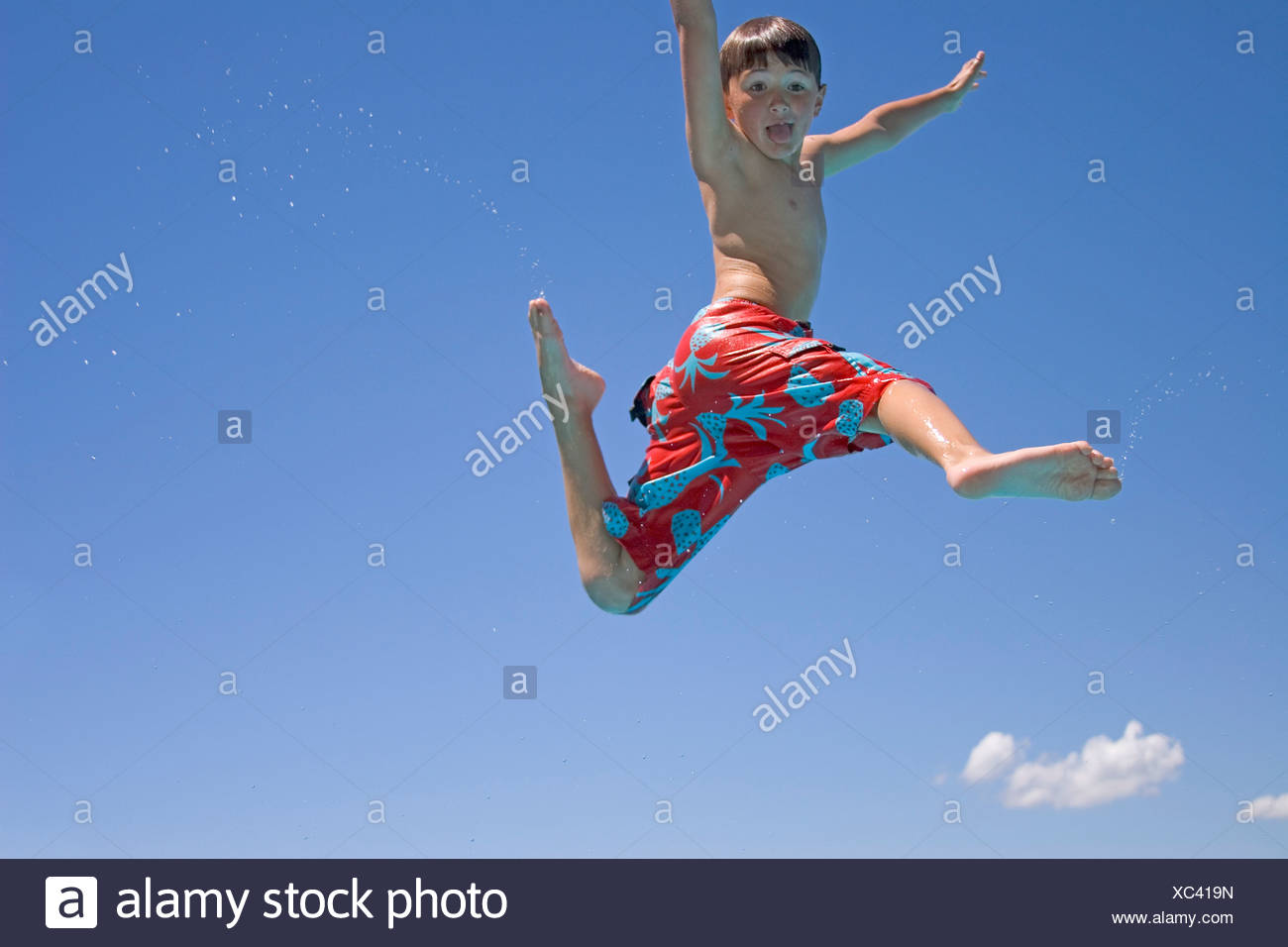 Soaking Wet Boy Stock Photos & Soaking Wet Boy Stock Images - Alamy
