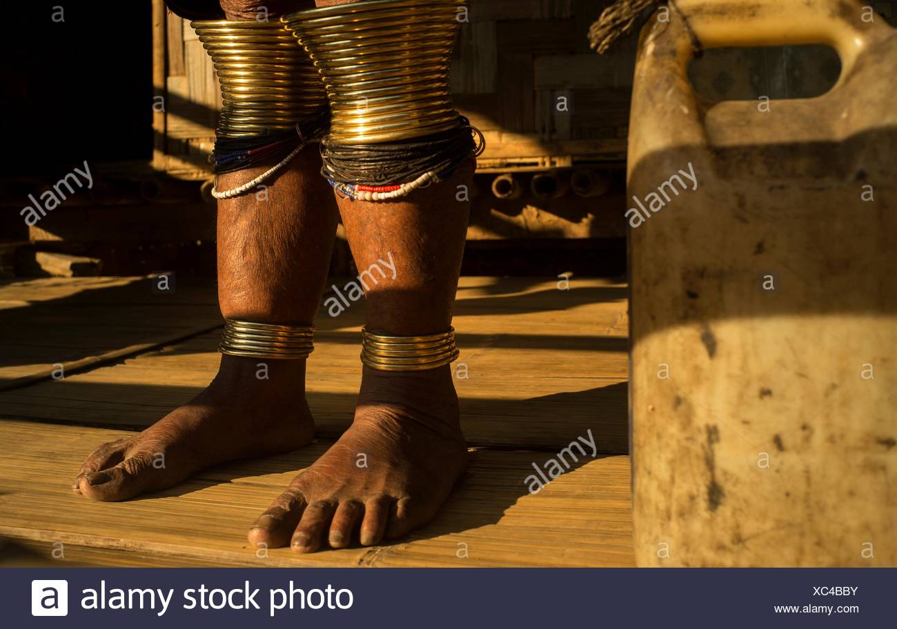 Leg Rings Stock Photos & Leg Rings Stock Images - Alamy