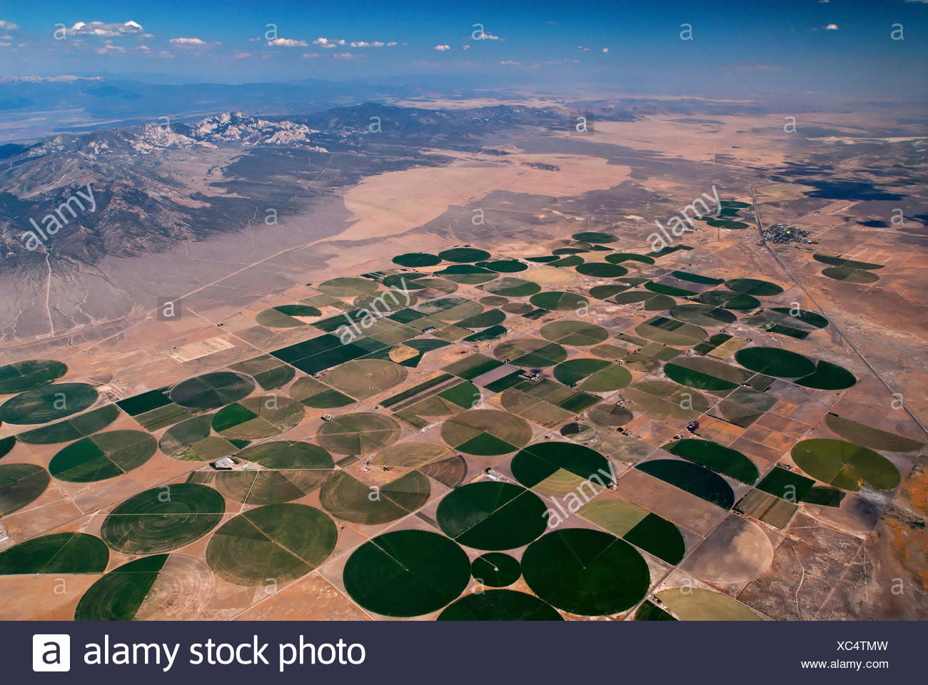 Circular Agriculture Fields Usa High Resolution Stock Photography and ...