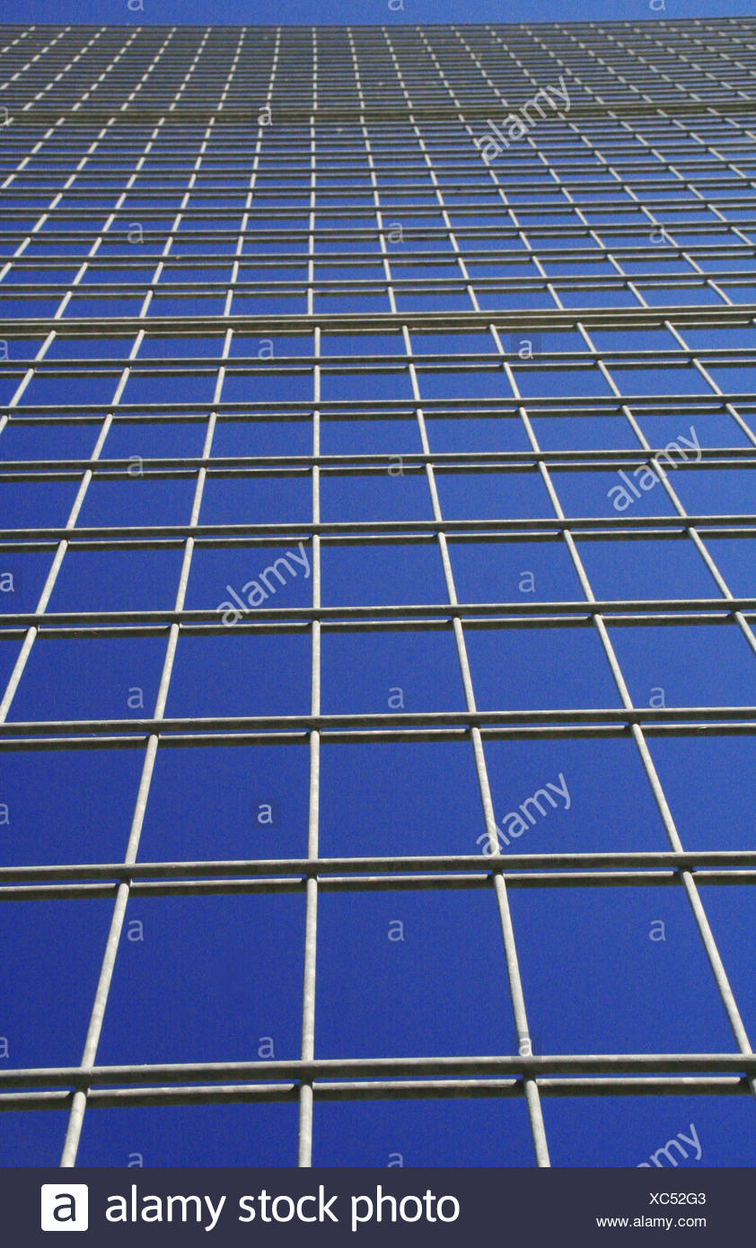 Metal Lattice Fence High Resolution Stock Photography and Images - Alamy