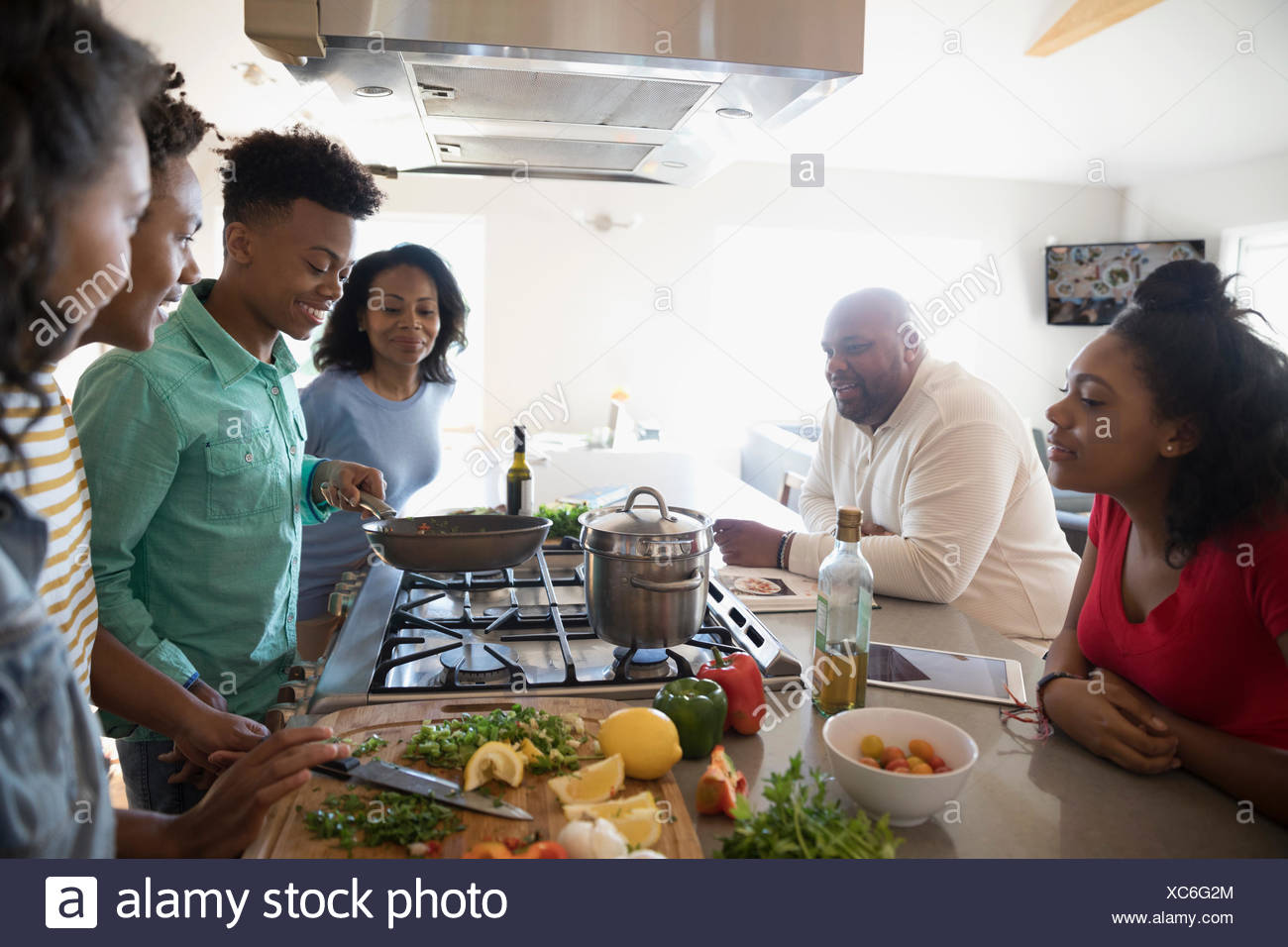 Husband Cooking Stock Photos & Husband Cooking Stock Images - Alamy