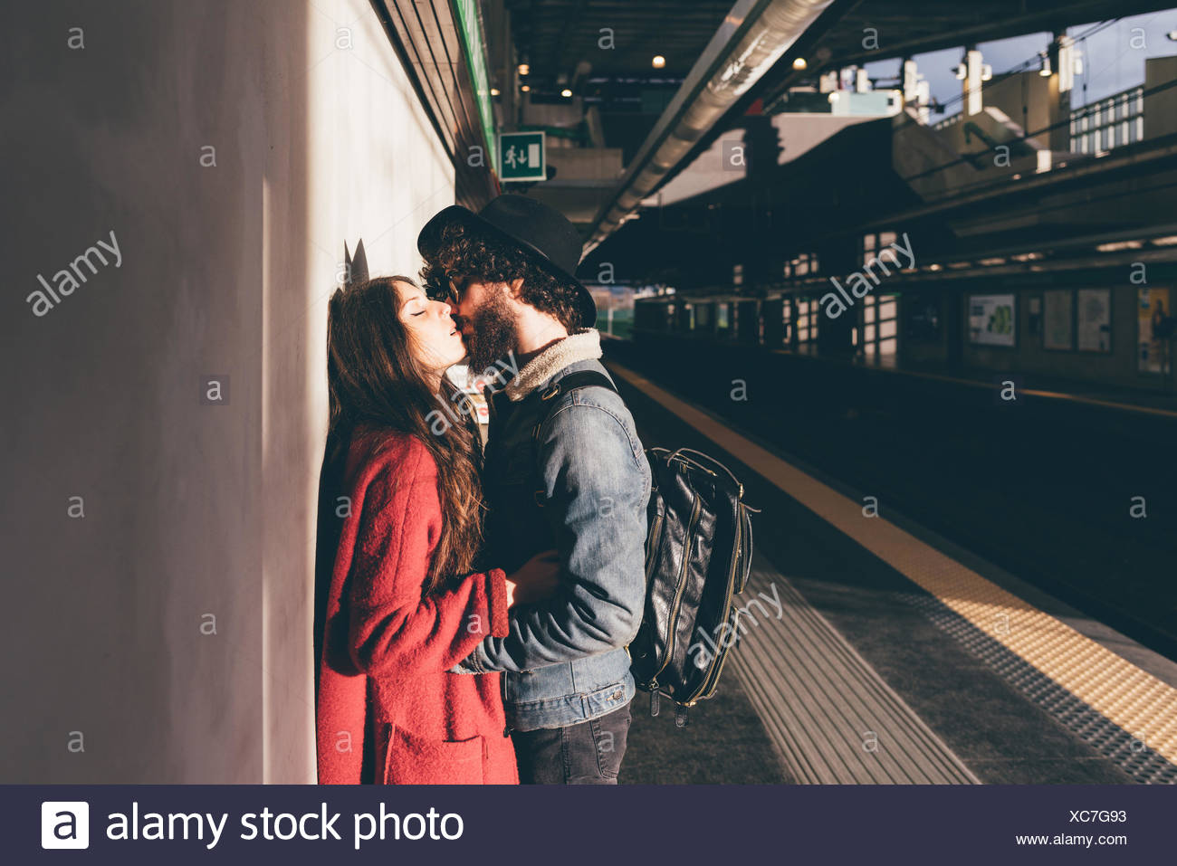 Kissing On The Train High Resolution Stock Photography and Images - Alamy