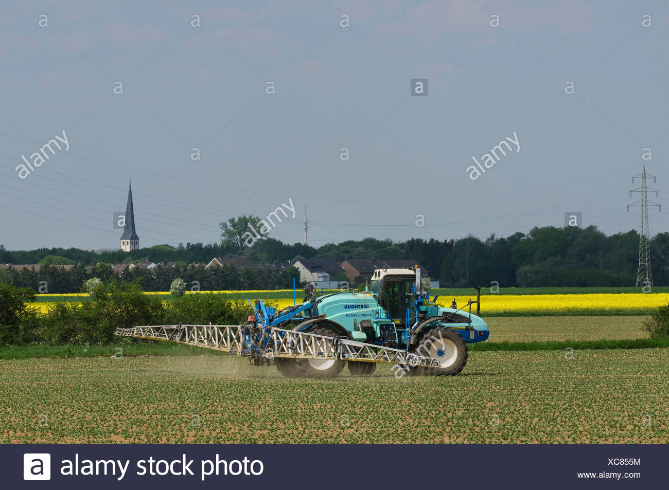 Self Propelled Engine High Resolution Stock Photography and Images - Alamy